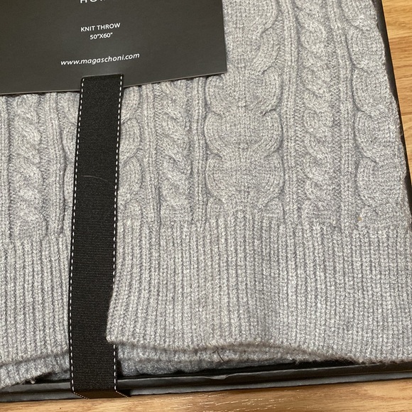 Magaschoni | Bedding | Gray Heather Knit Throw | Poshmark
